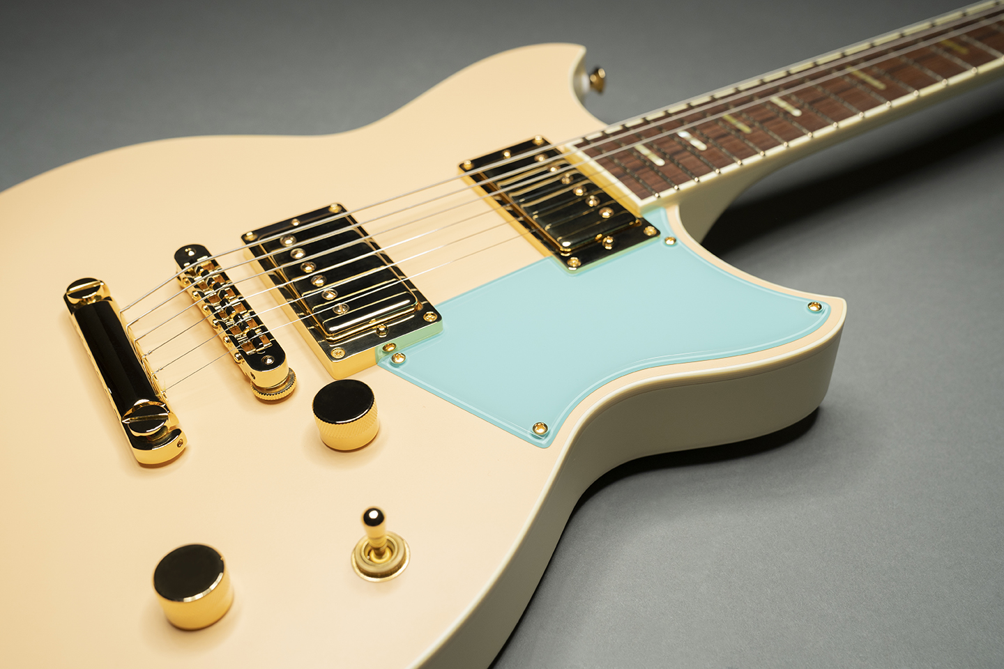 Yamaha Guitar Development | YGD Custom Shop | Steady Holiday Custom Revstar