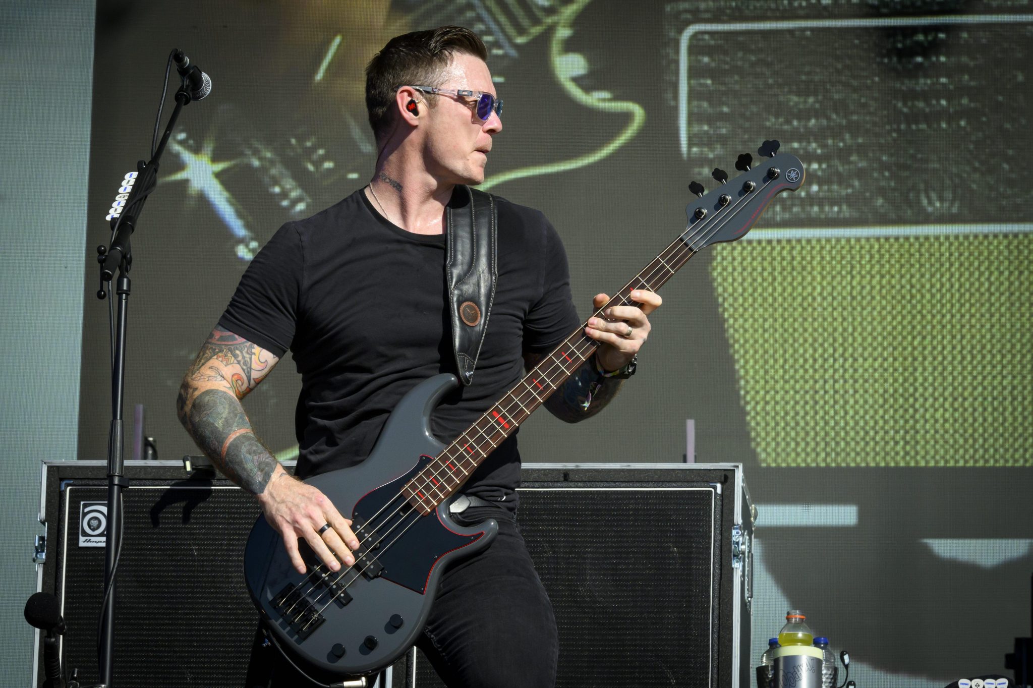 Yamaha Guitar Development | Yamaha Guitar Development Custom Shop ...